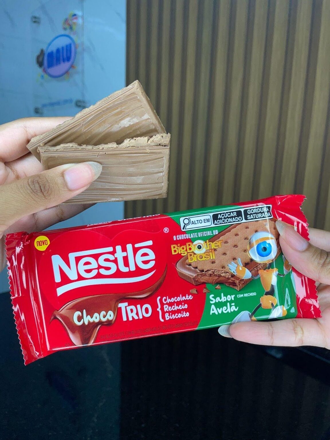Novo Choco Trio Avelã da Nestlé, possui a embalagem temática